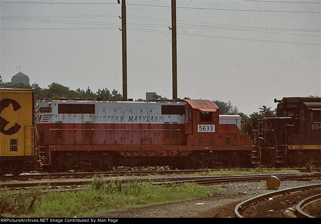 B&O GP30 6944 and WM GP7 5633